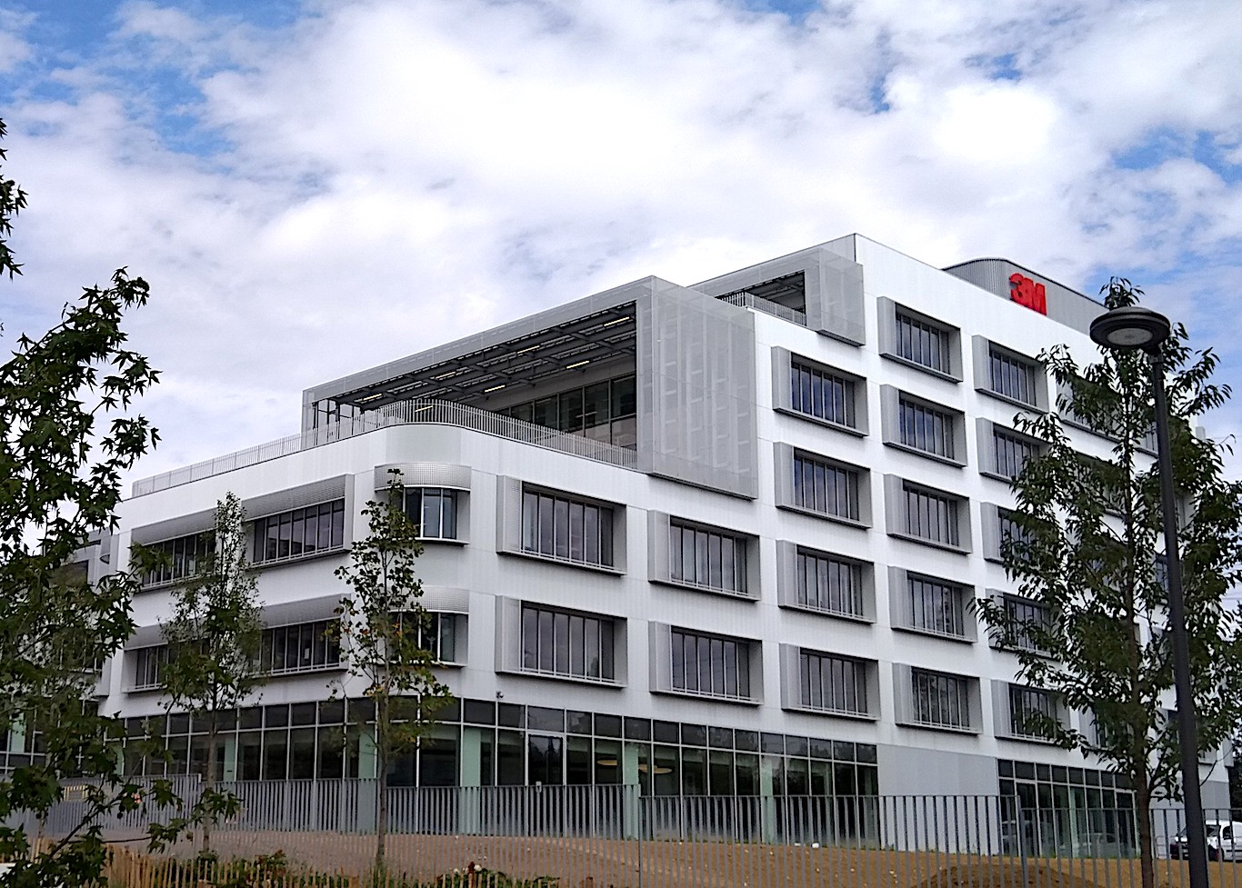 3M France, Jacques Ferrier, siège social